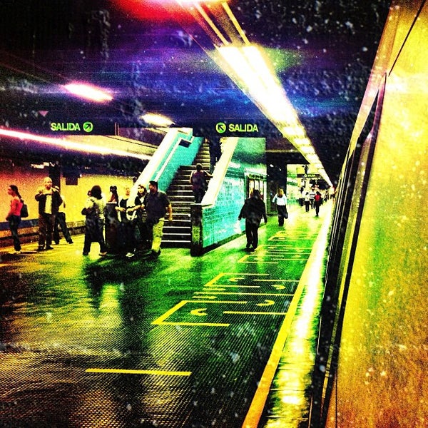 Metro - Los Dos Caminos - Metro Station