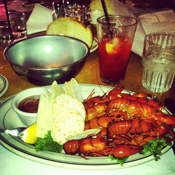 Jake's Famous Crawfish - 401 SW 12th Ave