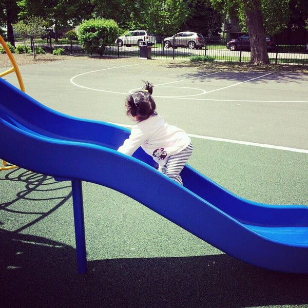 Belding Elementary School - Old Irving Park - 1 tip from 79 visitors