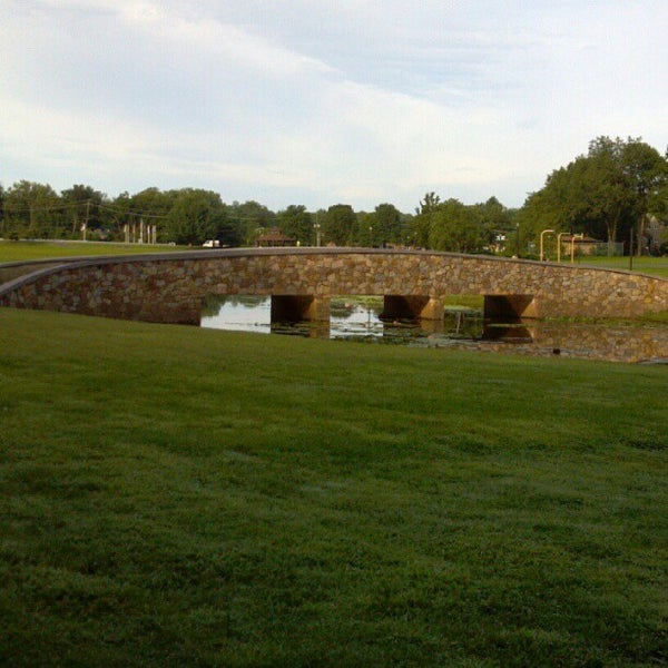 Spring Lake Park & Playground - 4 tips from 402 visitors