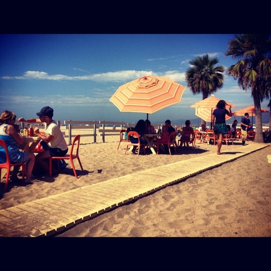 Photos at Back on the Beach Cafe - Breakfast Spot in Santa Monica