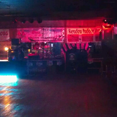 Hoots Honky Tonk - Dive Bar