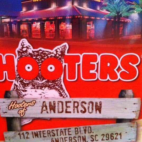 Hooters - American Restaurant in Anderson