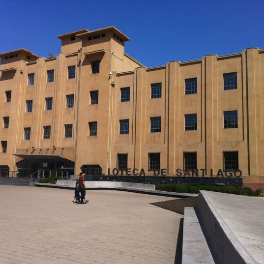 Biblioteca de Santiago - Library in Yungay