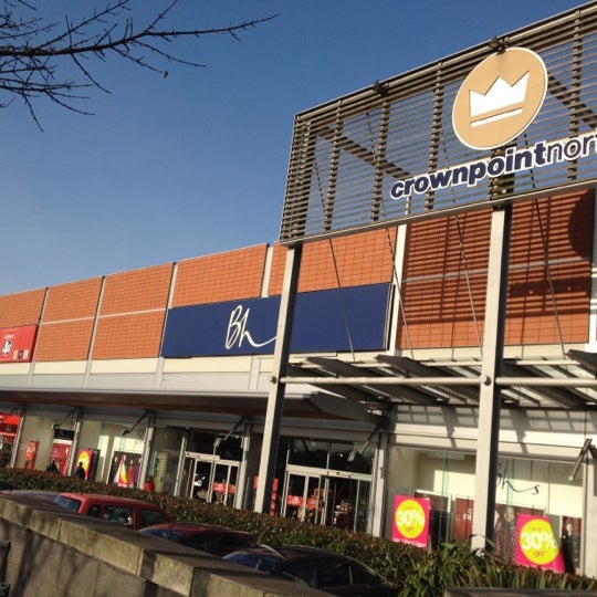 Crown Point Shopping Park - Ashton Road, Denton