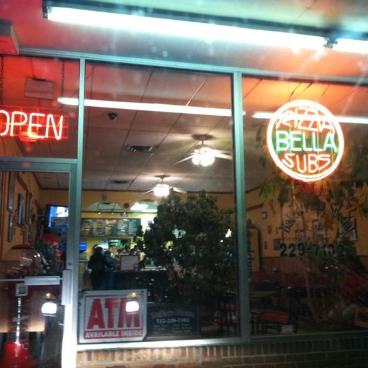 Bella's Pizzeria - 8 tips