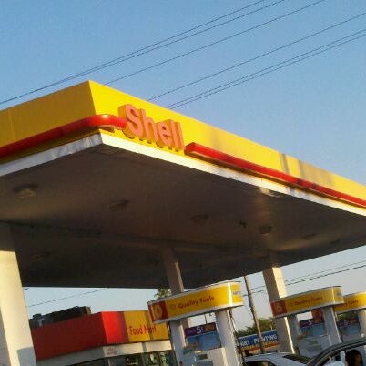 Shell - Fuel Station in Sacramento