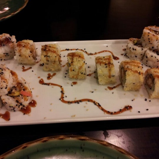 River China Buffet and Sushi Bar - Plaza Centro