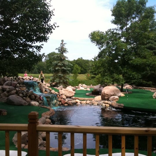 Whistling Wolf Mini Golf - 5 tips from 114 visitors