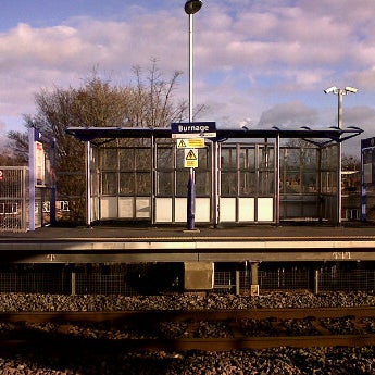 Burnage Railway Station (BNA) - Rail Station in Burnage