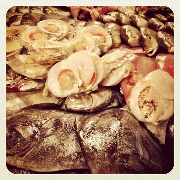 Ocho Seafood & Grill - Seafood Restaurant in Tacloban