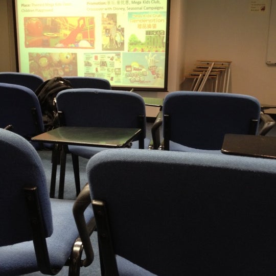 Photos at HKU SPACE Admiralty Learning Centre 香港大學專業進修學院金鐘教學中心 - College and University in Central