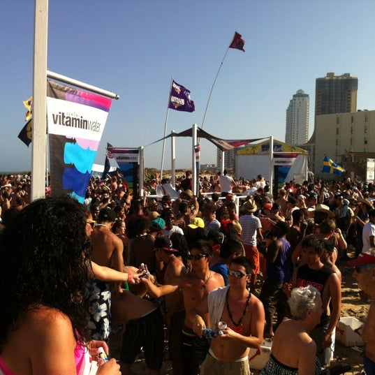 vitaminwater® spring break 2012 @ Coca-Cola Beach (Now Closed) - Beach ...