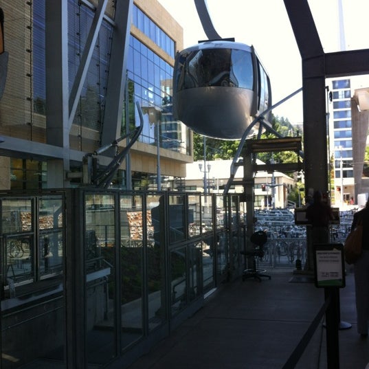 Portland Aerial Tram - Lower Terminal - 40 tips from 3380 visitors