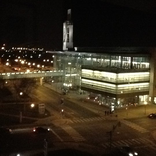 IUPUI: The Tower (HO) - College Residence Hall in Indianapolis