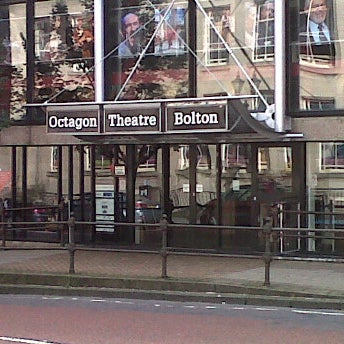 Octagon Theatre - Theater in Bolton