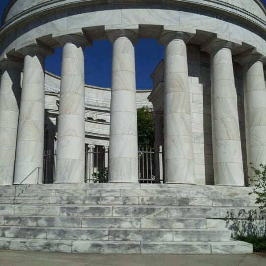 Photos at Harding Tomb - Vernon Heights Blvd