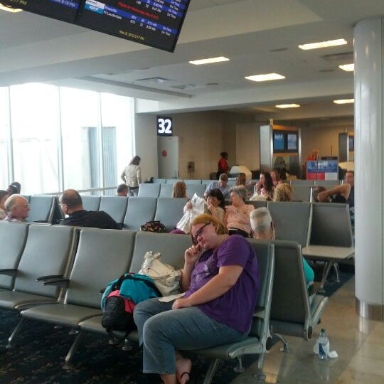 Gate 32 - Airport Gate in Orlando International Airport