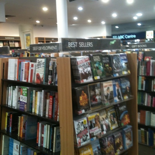 Dillons Bookshop - Bookstore in Norwood