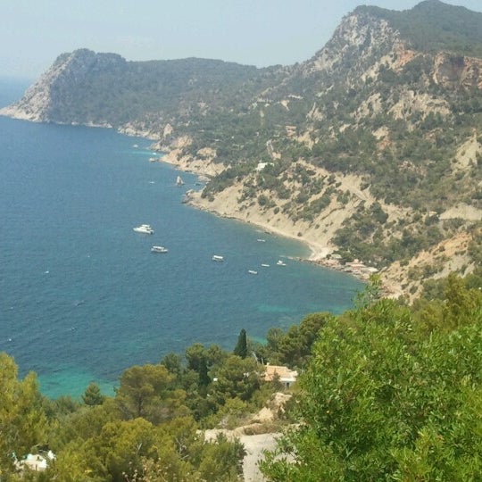 Es Cubells - 7 tips from 490 visitors