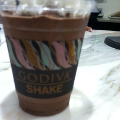 Godiva Chocolatier - The Loop - 7 tips