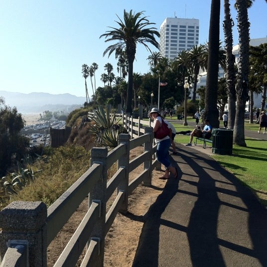 Moomat Ahiko - Bridge in Downtown Santa Monica
