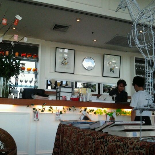 Sixth Sense Bistro (ซิกส์เซ้นส์) - 12 tips from 190 visitors