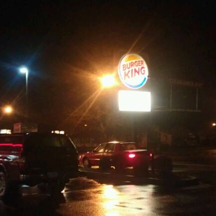 Burger King - Fast Food Restaurant in Salem