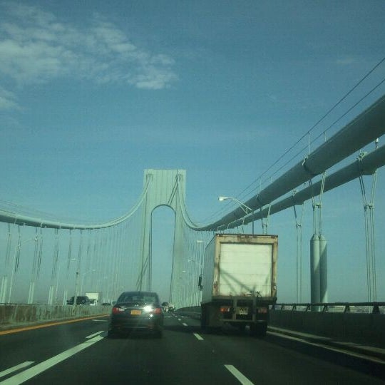 MTA Bus S53 / S79 / S98 LTD / Express Bus on the Verrazano - Narrows ...