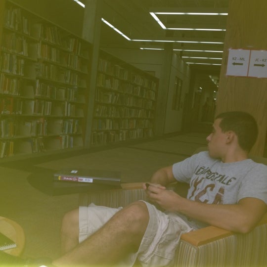Bristol Community College Library - College Library in Fall River