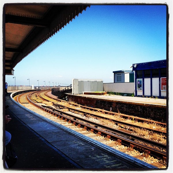 Photos at Ryde Esplanade Railway Station (RYD) - 1 tip from 448 visitors