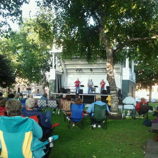 Central Park - Park in Owatonna