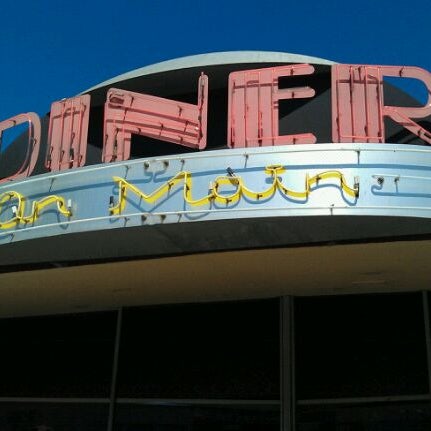 Diner on Main - 30 tips