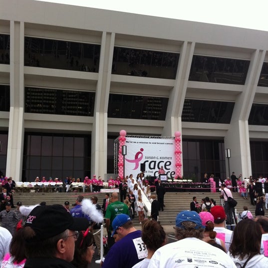 Pacific Life Blue Water Cafe - Newport Center - 700 Newport Center Dr