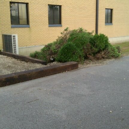 VR-54 Hangar - Government Building