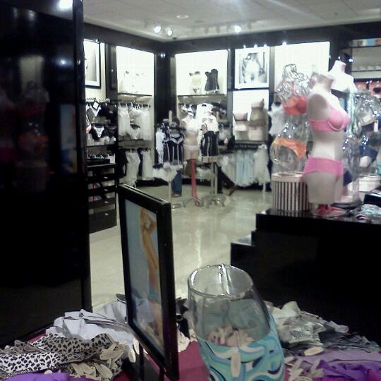 Victoria's Secret PINK - Downtown Indianapolis - 2 tips