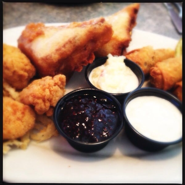 Bennigan's Grill & Tavern Restaurant (Now Closed) - 110 30th Ave W