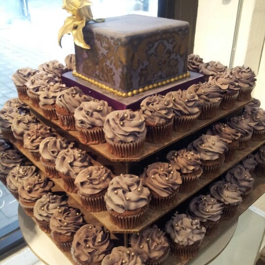 For The Love of Cake - Liberty Village - 171 East Liberty St. Unit 117