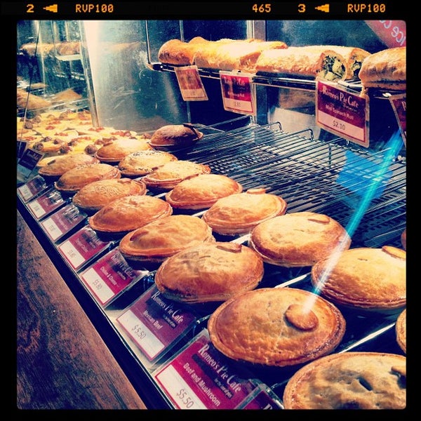 Romeo's Pie Cafe - Café in St Leonards
