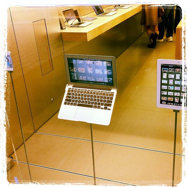 Photos at Apple Providence Place - Electronics Store in Downtown Providence
