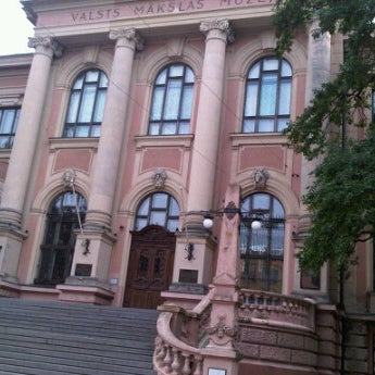 ART MUSEUMS & ART GALLERIES & RIGA open ART