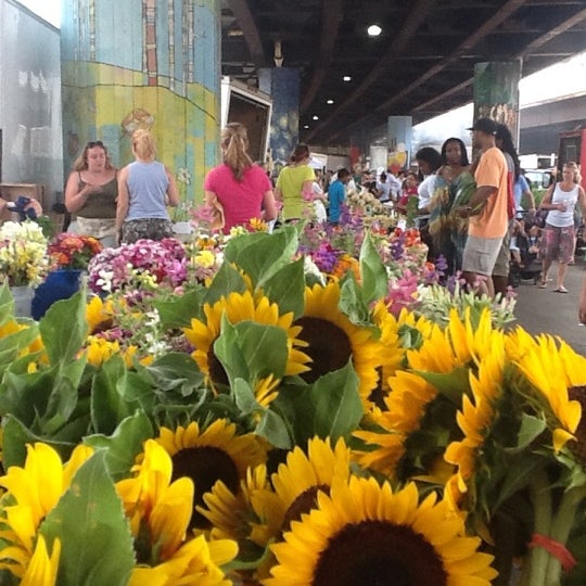 Photos at Baltimore Farmers' Market & Bazaar - Farmers Market in ...