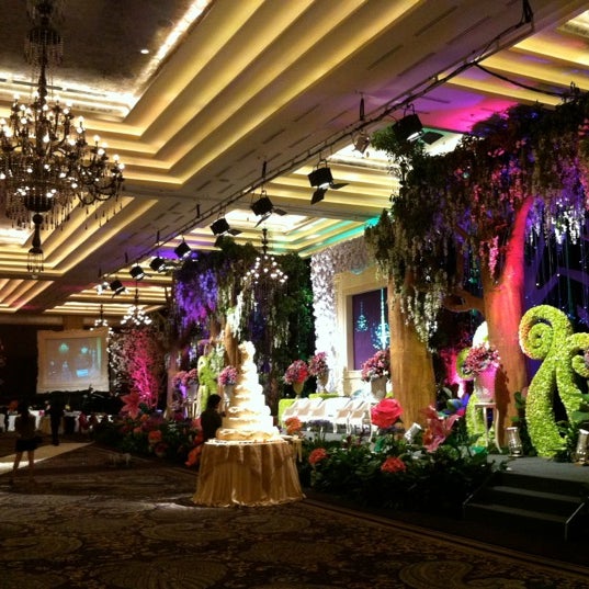 Kempinski Grand Ballroom - 25 tips