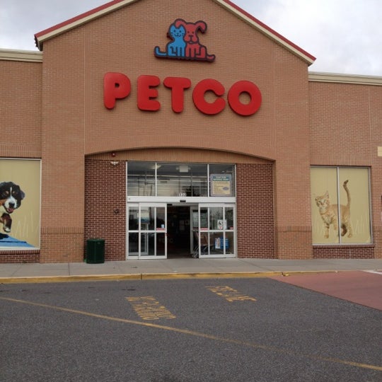 Petco - 140 New Moriches Rd