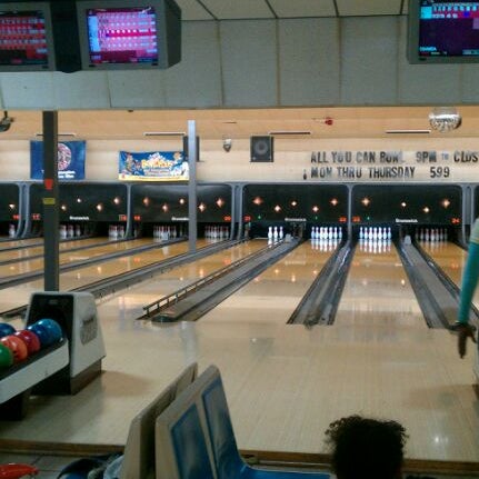 Suburban Lanes (Now Closed) - Bowling Alley in Decatur