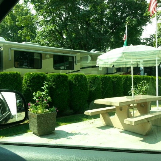 Snoqualmie River Campground & RV Park - Campground in Fall City