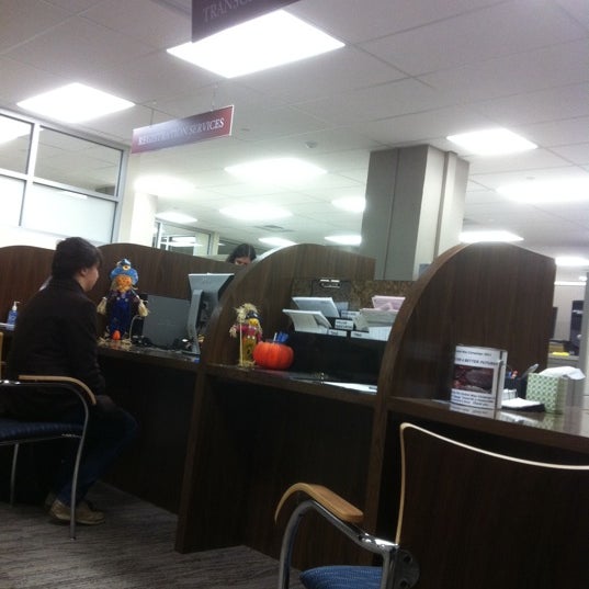 Thackeray Hall - North Oakland - Thackeray St