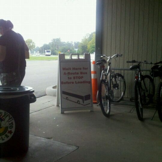 Lynx Bus Stop -Disney University - 1 tip from 24 visitors