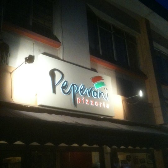 Peperoni Pizzeria