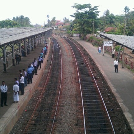 Moratuwa Railway Station - 5 tips